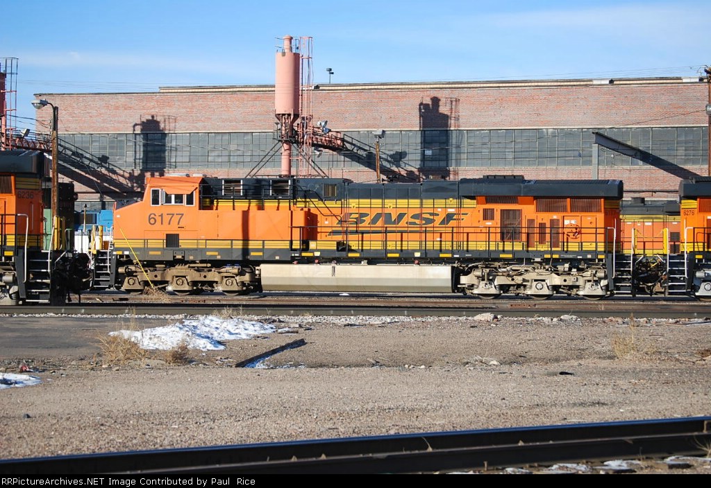 BNSF 6177